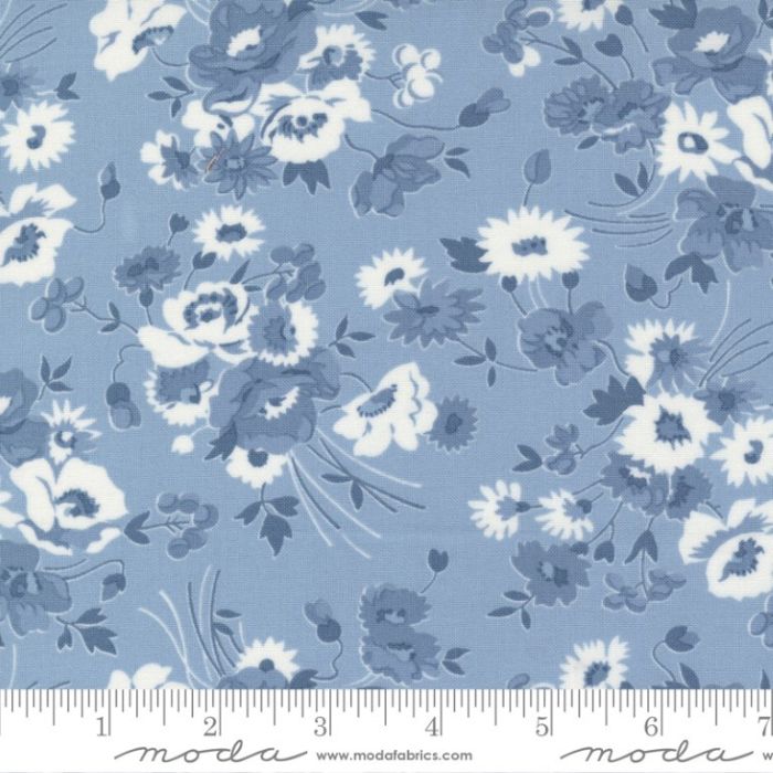 Moda Fabrics Nantucket Summer Somerset Light Blue
